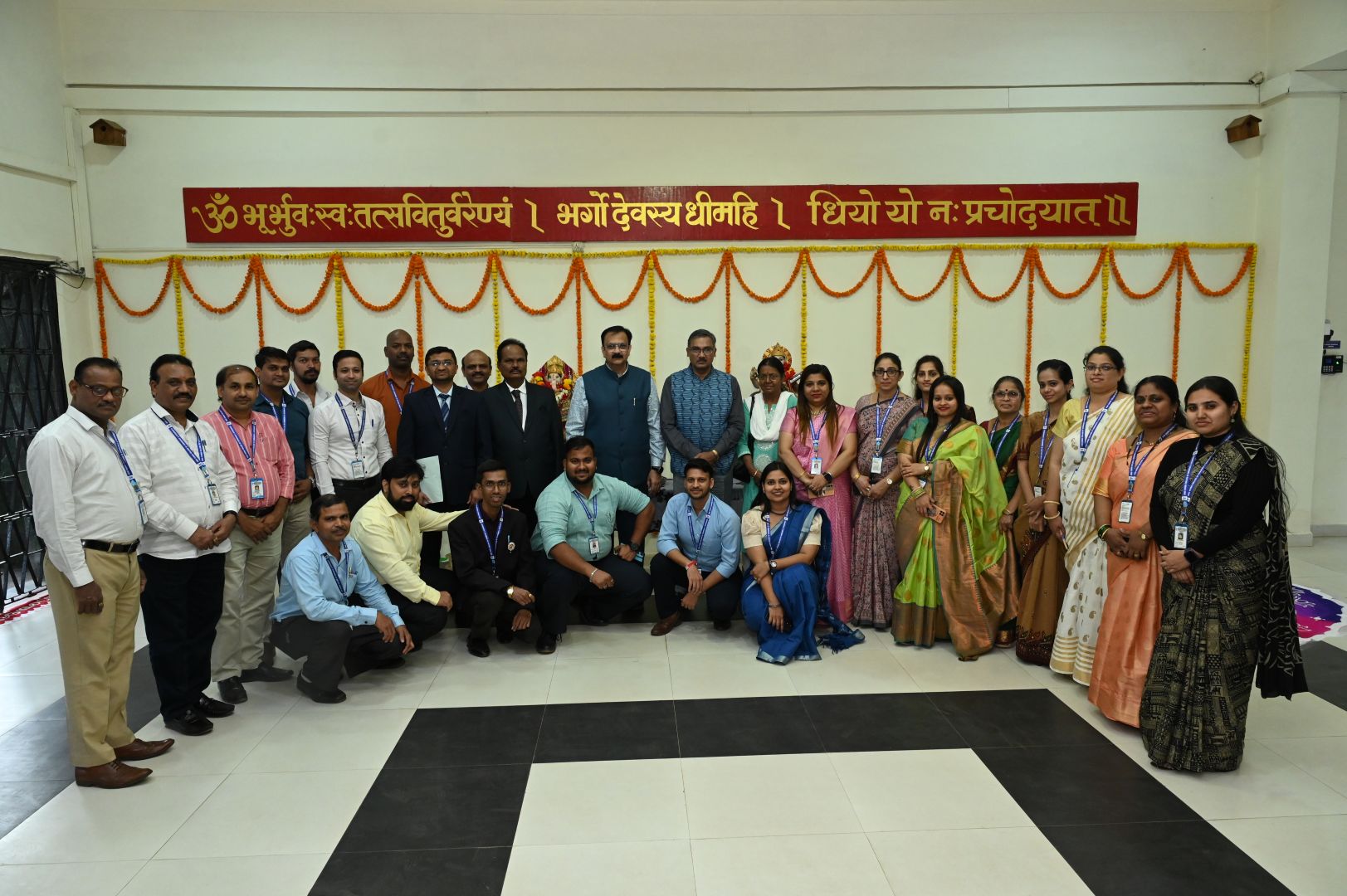 Shri Chinai College Of Commerce & Economics